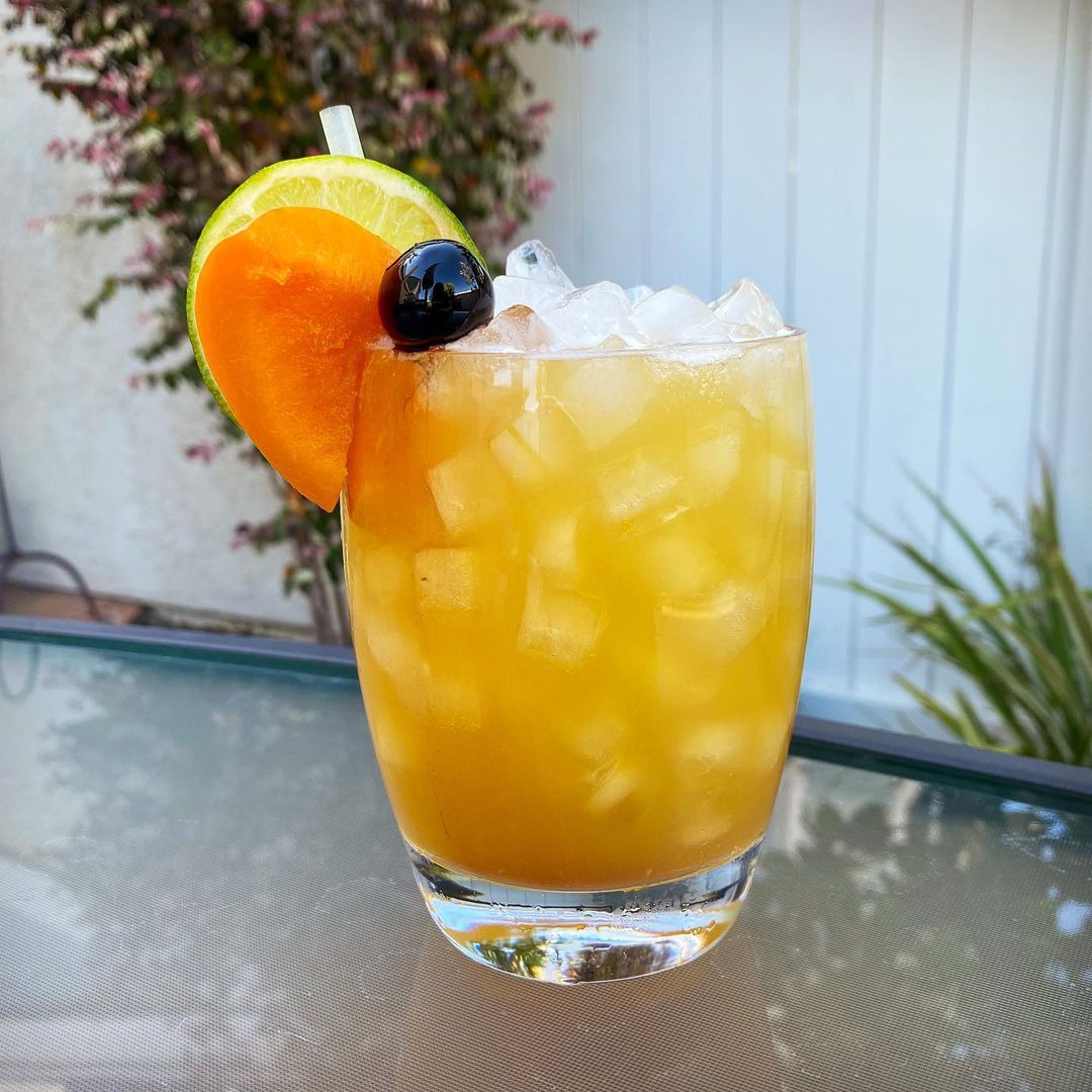 Bermuda Punch crafted by @mixshakestir | imPASTAstraws